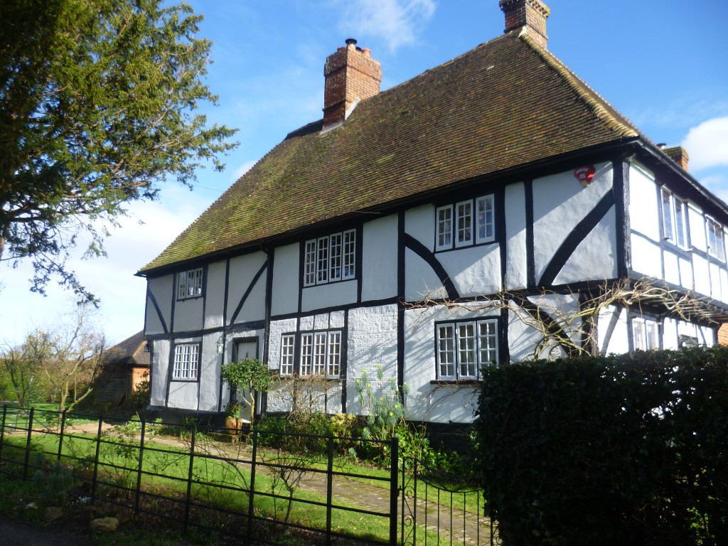 What is Light Straw-Clay?(The Best Natural Wall System?) – biolithic builds